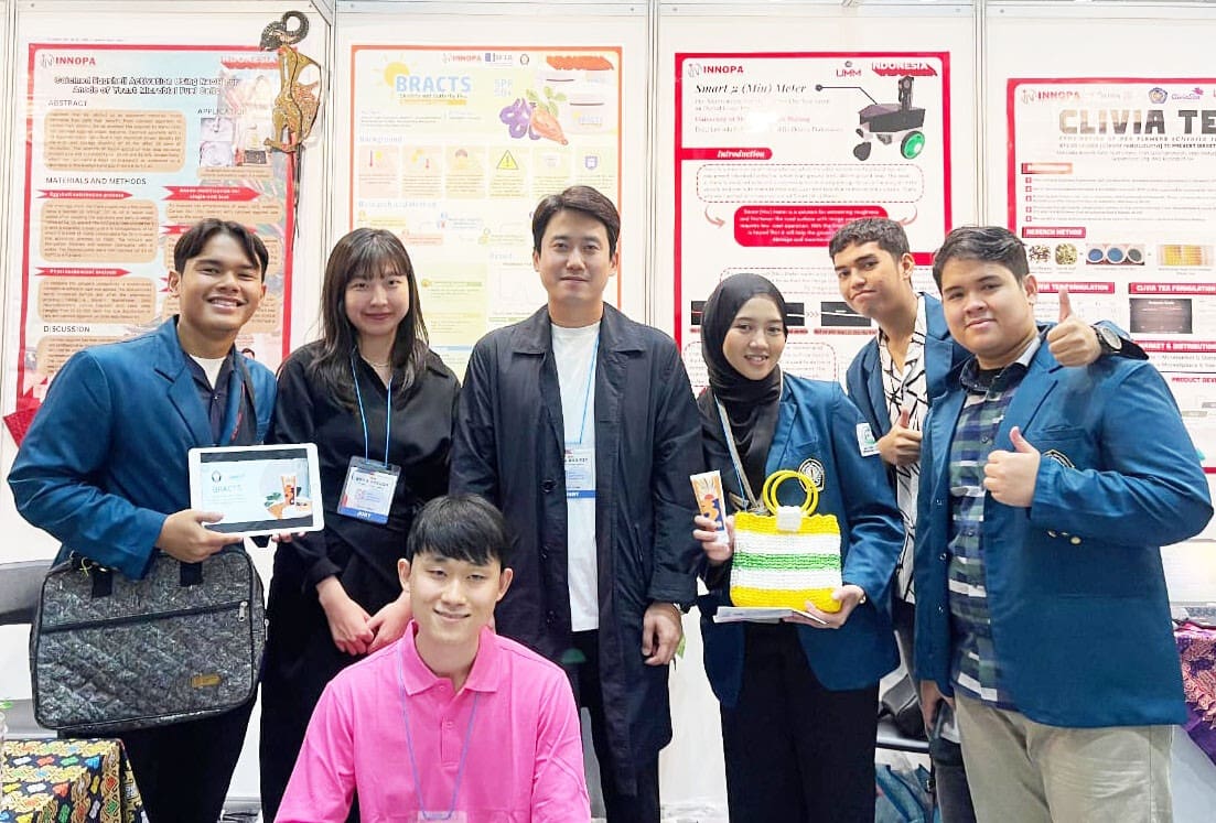 BRACTS - Butterfly Pea and Shallots Sunscreen